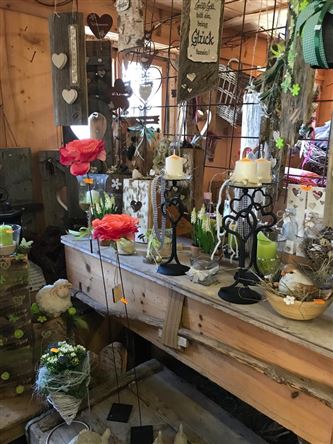 Blumen & Dekorationsartikel Anita Bader