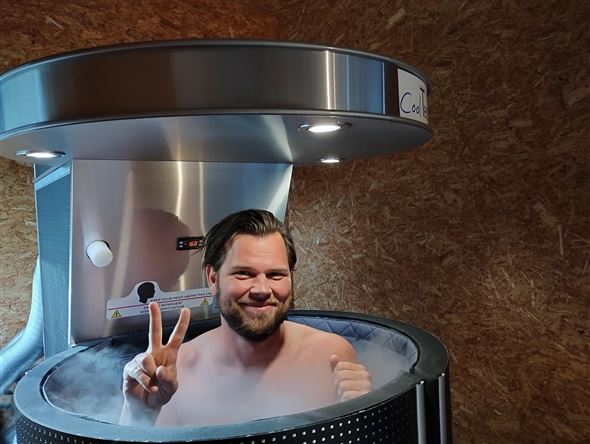 CryoSAUNA - Ganzkörper Kältetherapie